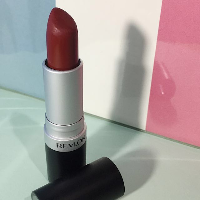 Revlon In The Red 007
