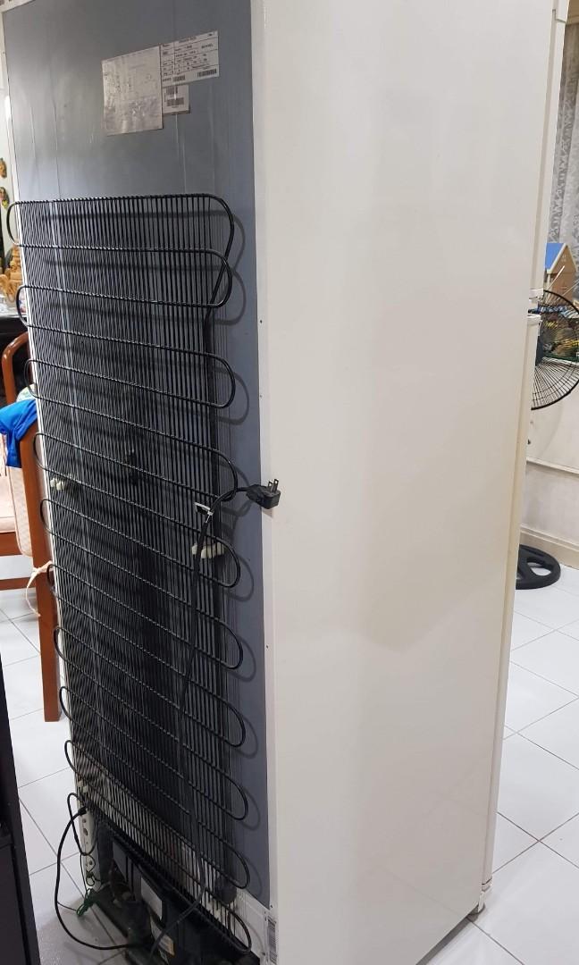 Whirlpool Refrigerator 12 cubic ft, TV & Home Appliances, Kitchen ...