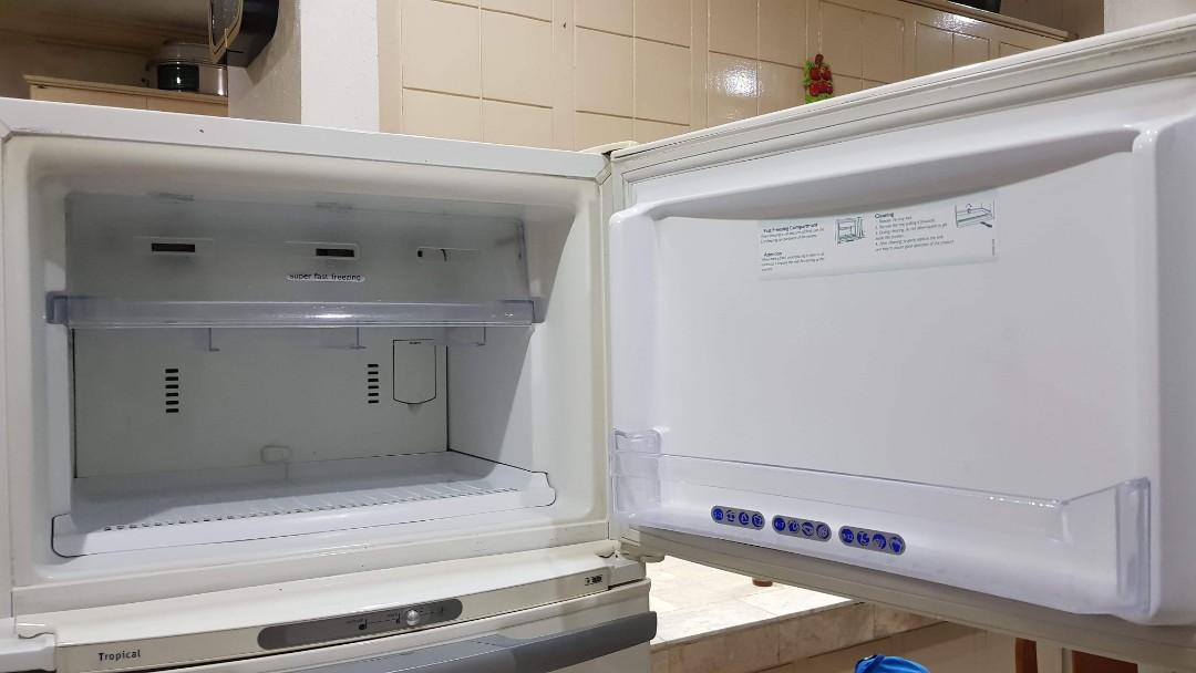Whirlpool Refrigerator 12 cubic ft, TV & Home Appliances, Kitchen ...