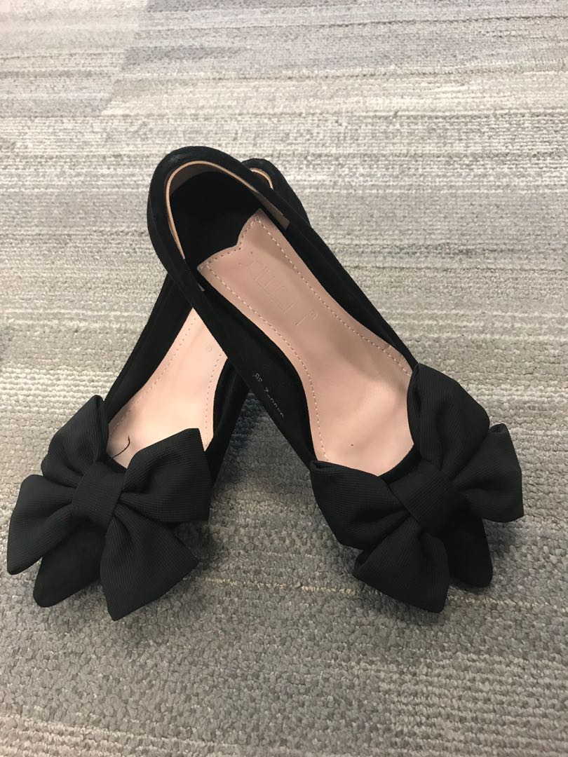 Black Ribbon shoes, Women's Fashion, Footwear, Sandals on Carousell
