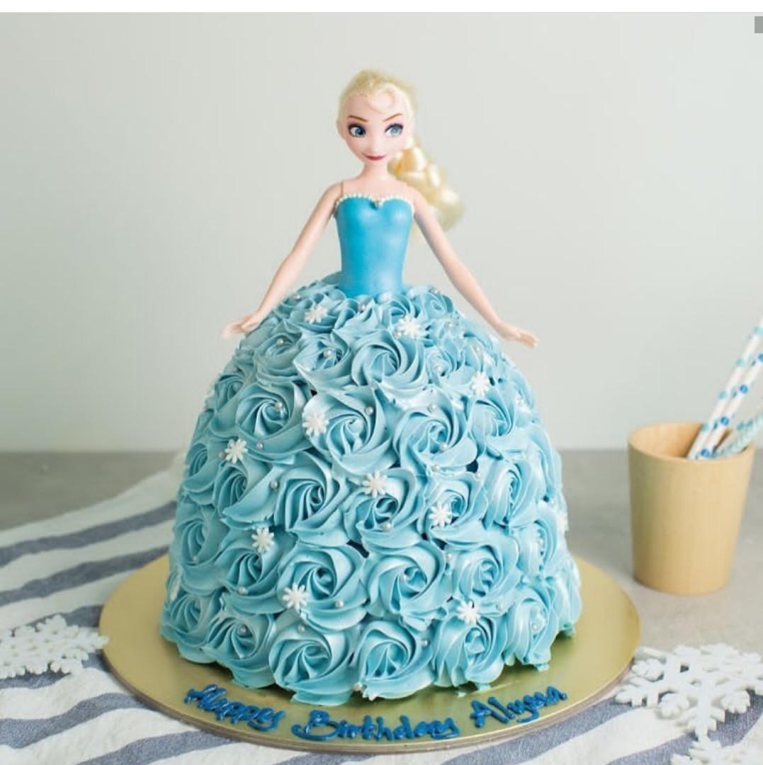 elsa birthday cakes, Food & Drinks, Homemade Bakes on Carousell