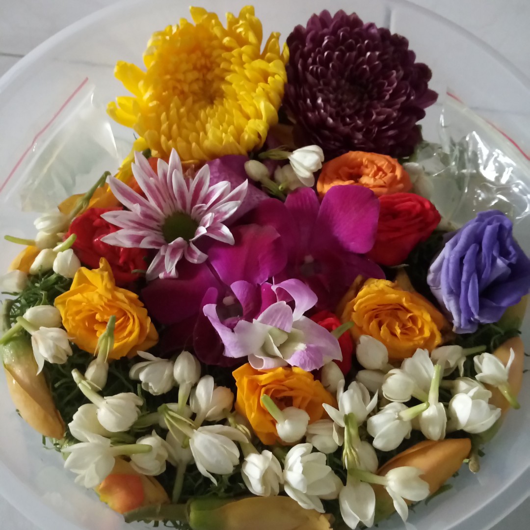 Bunga Rampai, Hobbies & Toys, Stationery & Craft, Flowers & Bouquets on ...