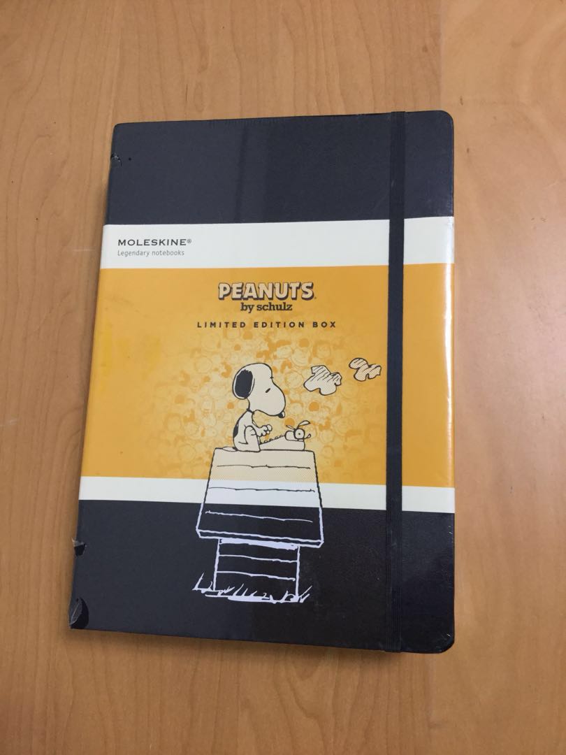 Moleskine Peanuts Limited Edition Gift Box, Hobbies & Toys, Stationery ...