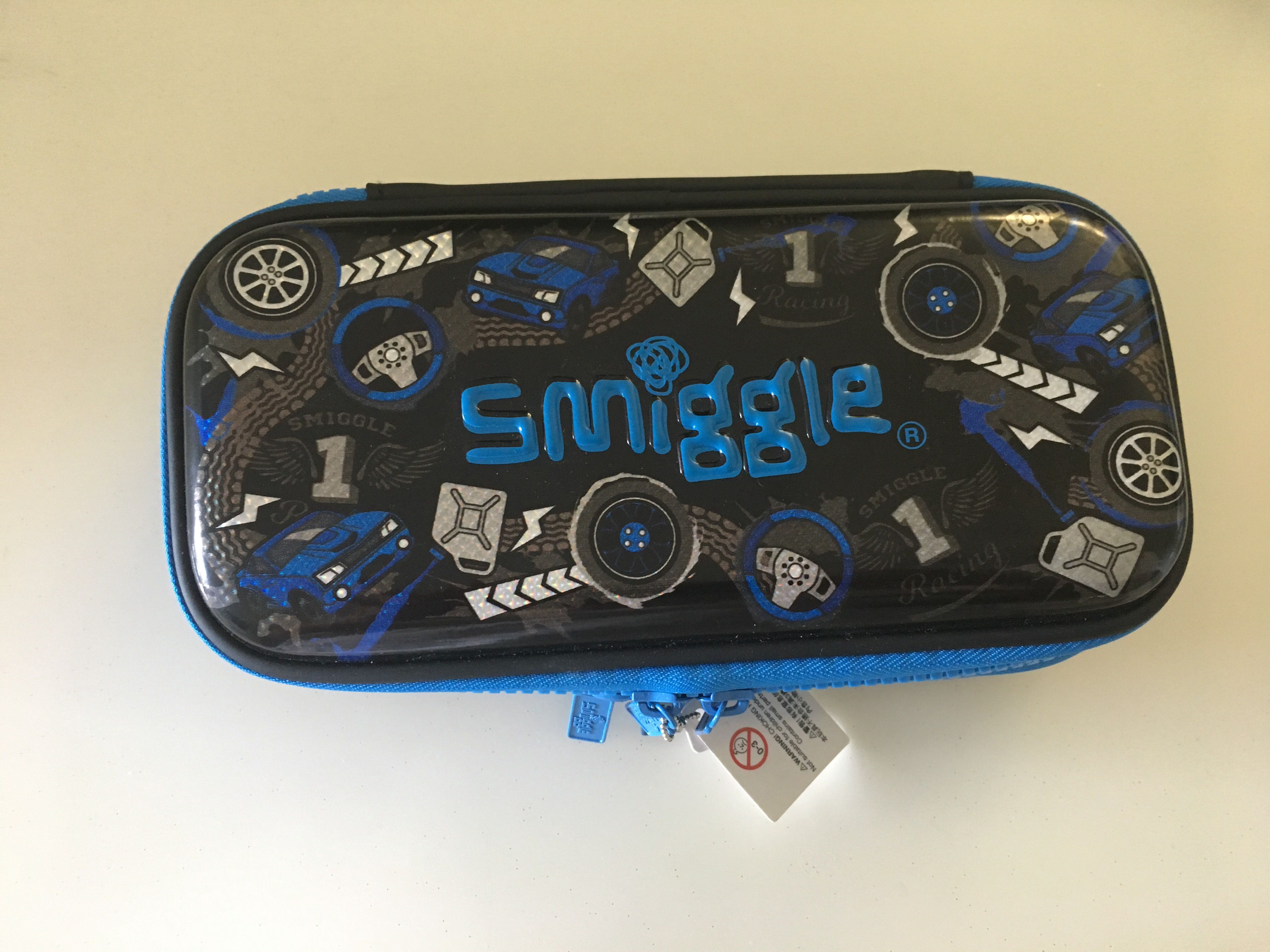 Smiggle 2 compartments Pencil Case, Hobbies & Toys, Stationery & Craft ...