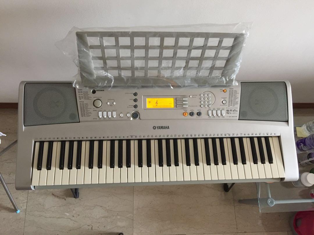Yamaha Electronic Keyboard, Hobbies & Toys, Music & Media, Musical ...