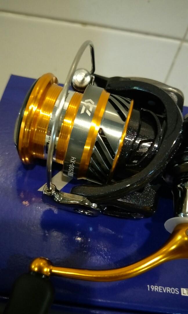 Daiwa REVROS LT 2500 XH, Sports Equipment, Fishing on Carousell