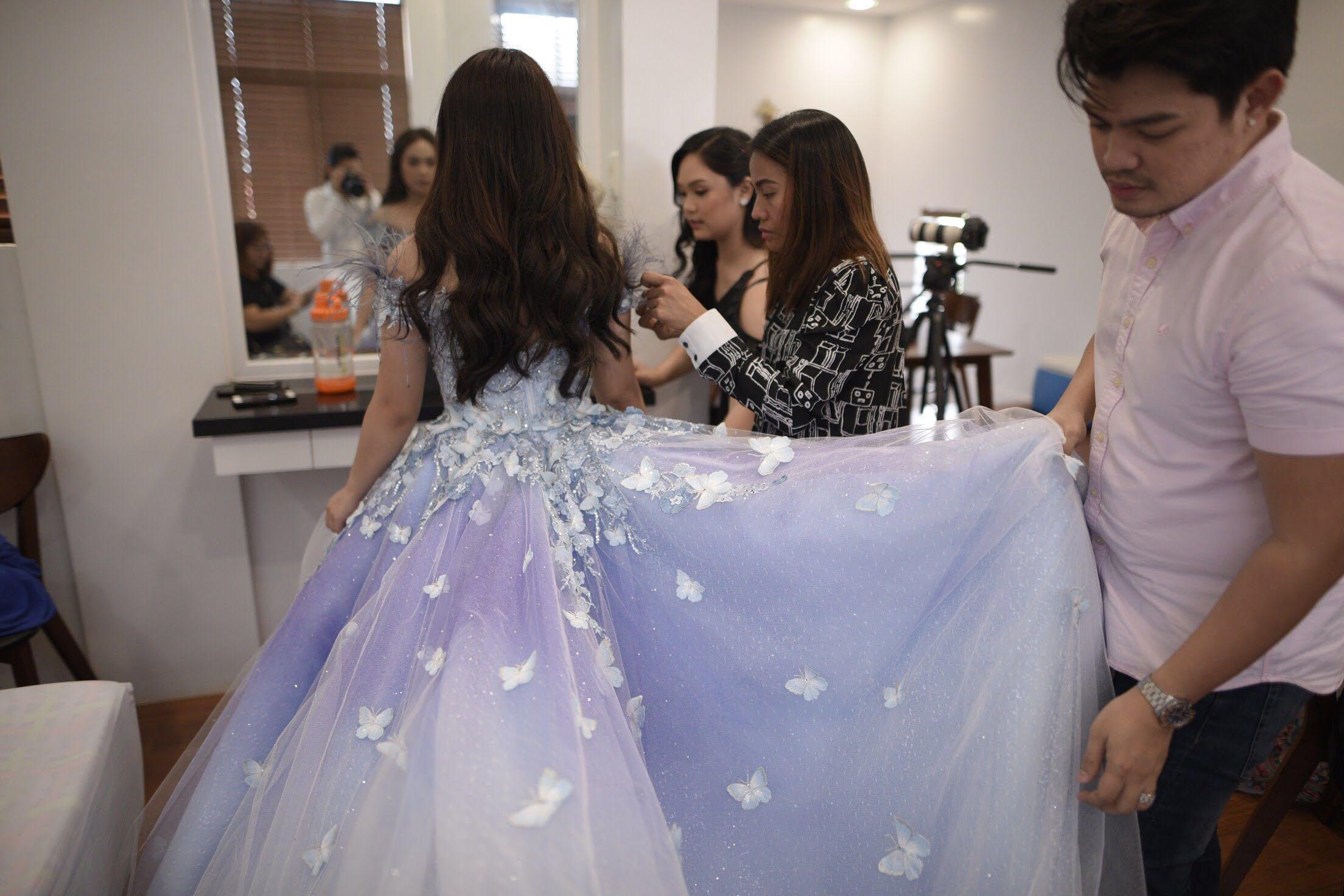 DEBUT BALL GOWN (Manny Halasan), Women's Fashion, Dresses & Sets ...