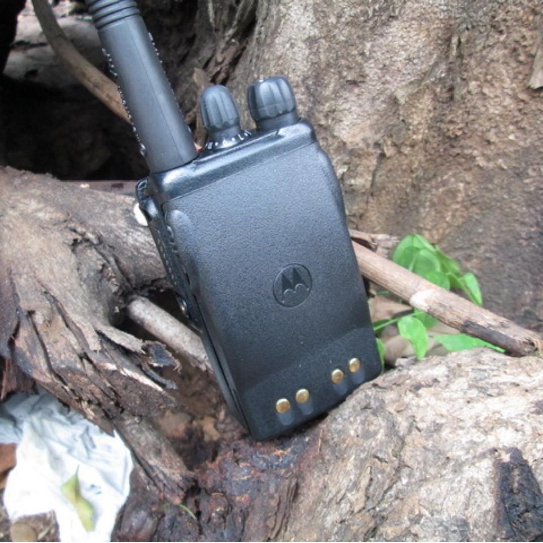 Handy Talky HT Motorola GP338 Plus VHF New Barang Sisa Stok Gudang ...