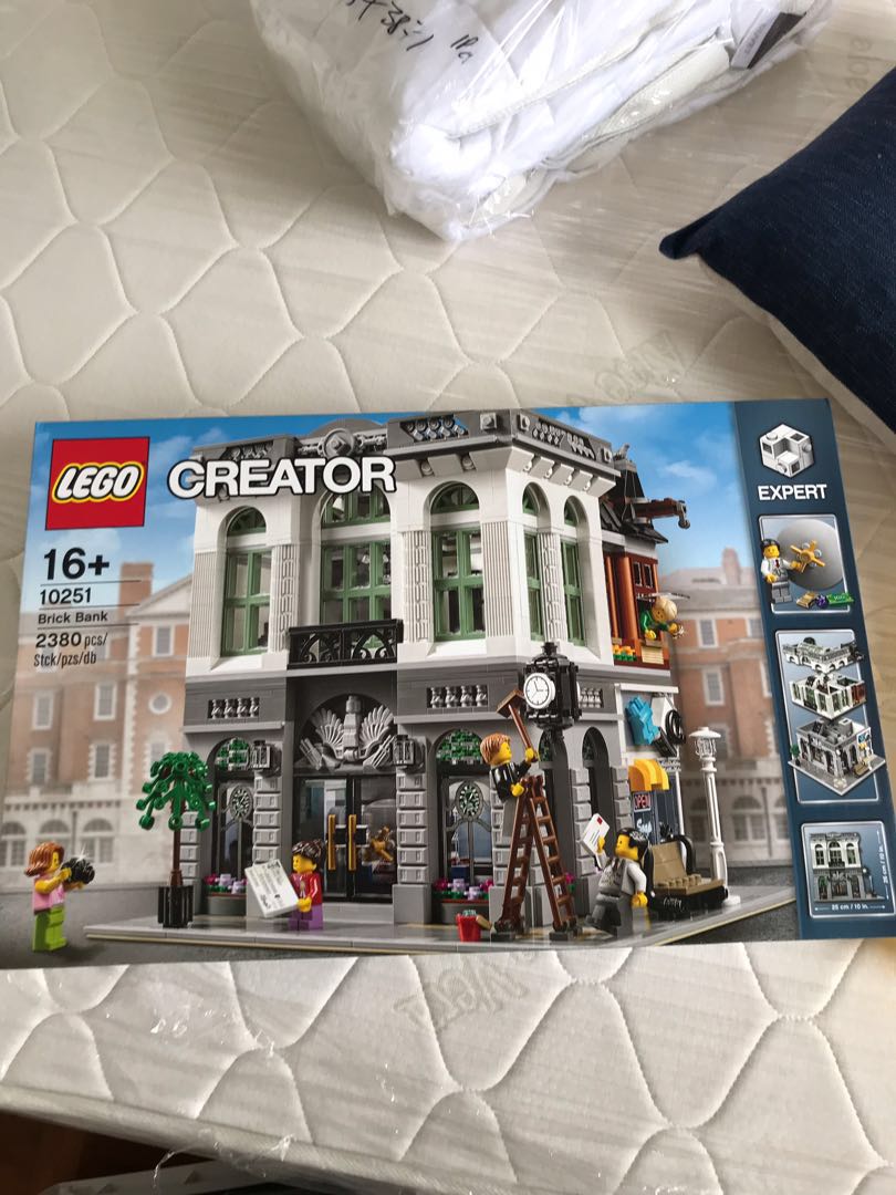 LEGO 10251 brick bank, Hobbies & Toys, Toys & Games on Carousell