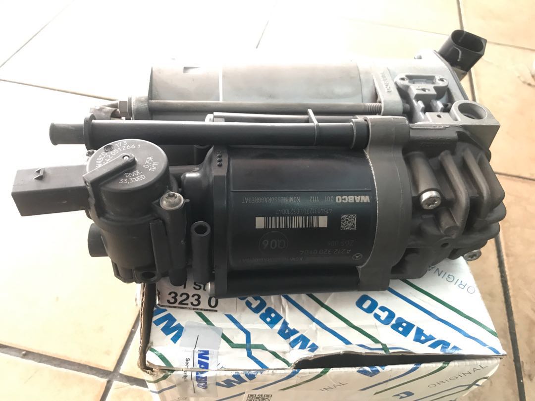 Mercedes Benz W212/E63 , W218/CLS Air Suspension Compressor , Airmatic ...