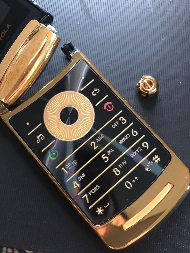 Motorola 18k Razr 2 broken complete accessories, Mobile Phones ...