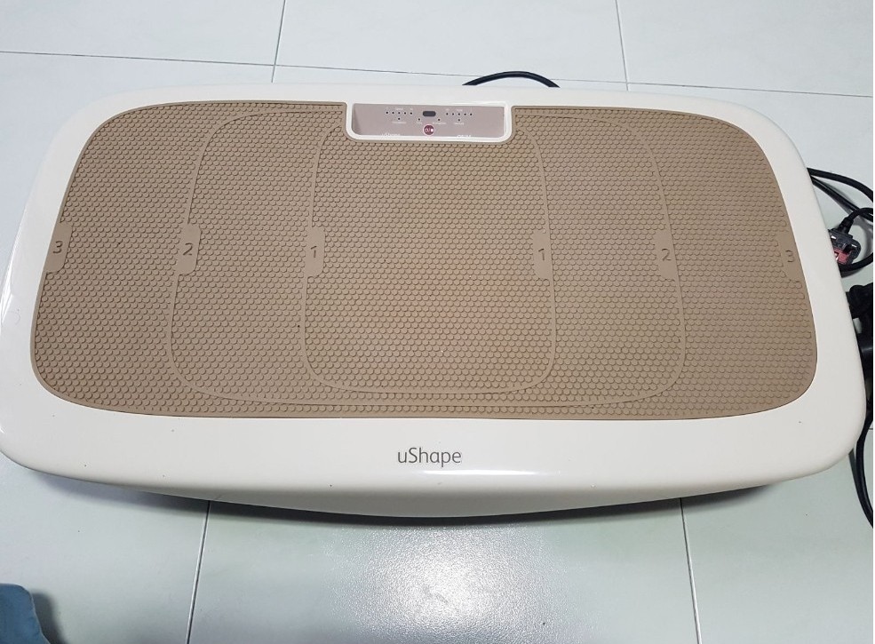 Osim 935 U-Shape, Health & Nutrition, Massage Devices on Carousell