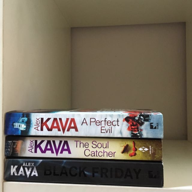 Pre-loved Alex Kava 'Maggie O-Dell' Series, Hobbies & Toys, Books ...