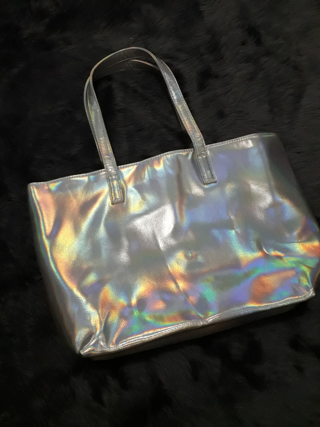 Silver Tote, Women's Fashion, Bags & Wallets, Tote Bags on Carousell