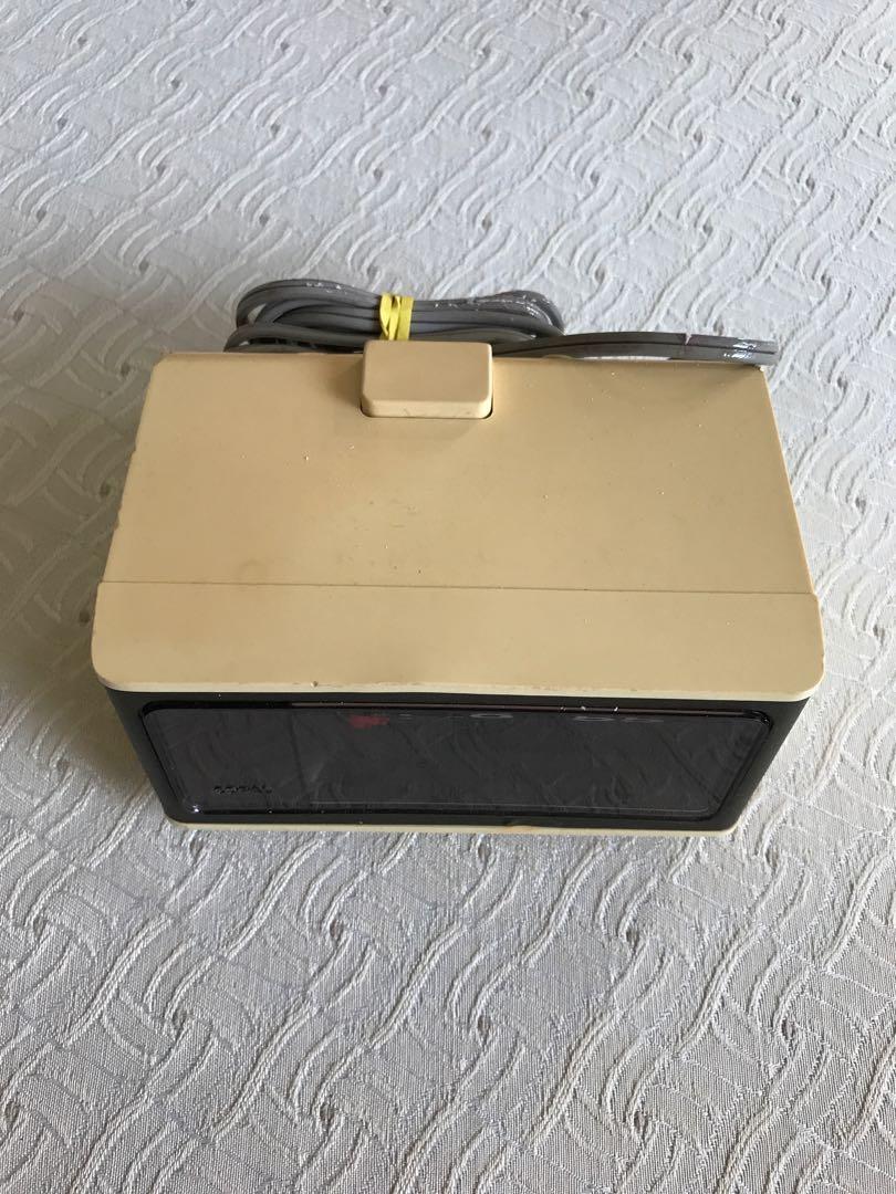 Vintage Copal Cream Black Flip Clock Japan, Hobbies & Toys, Memorabilia ...