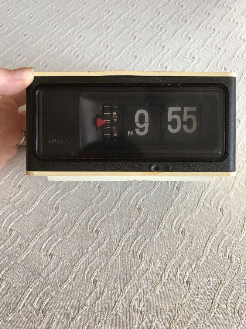 Vintage Copal Cream Black Flip Clock Japan, Hobbies & Toys, Memorabilia ...