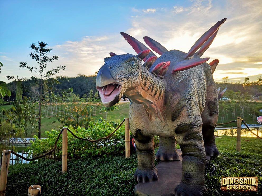 A day trip to JB Puteri Harbour/ Moscow Circus/ Dinosaur Kingdom ...