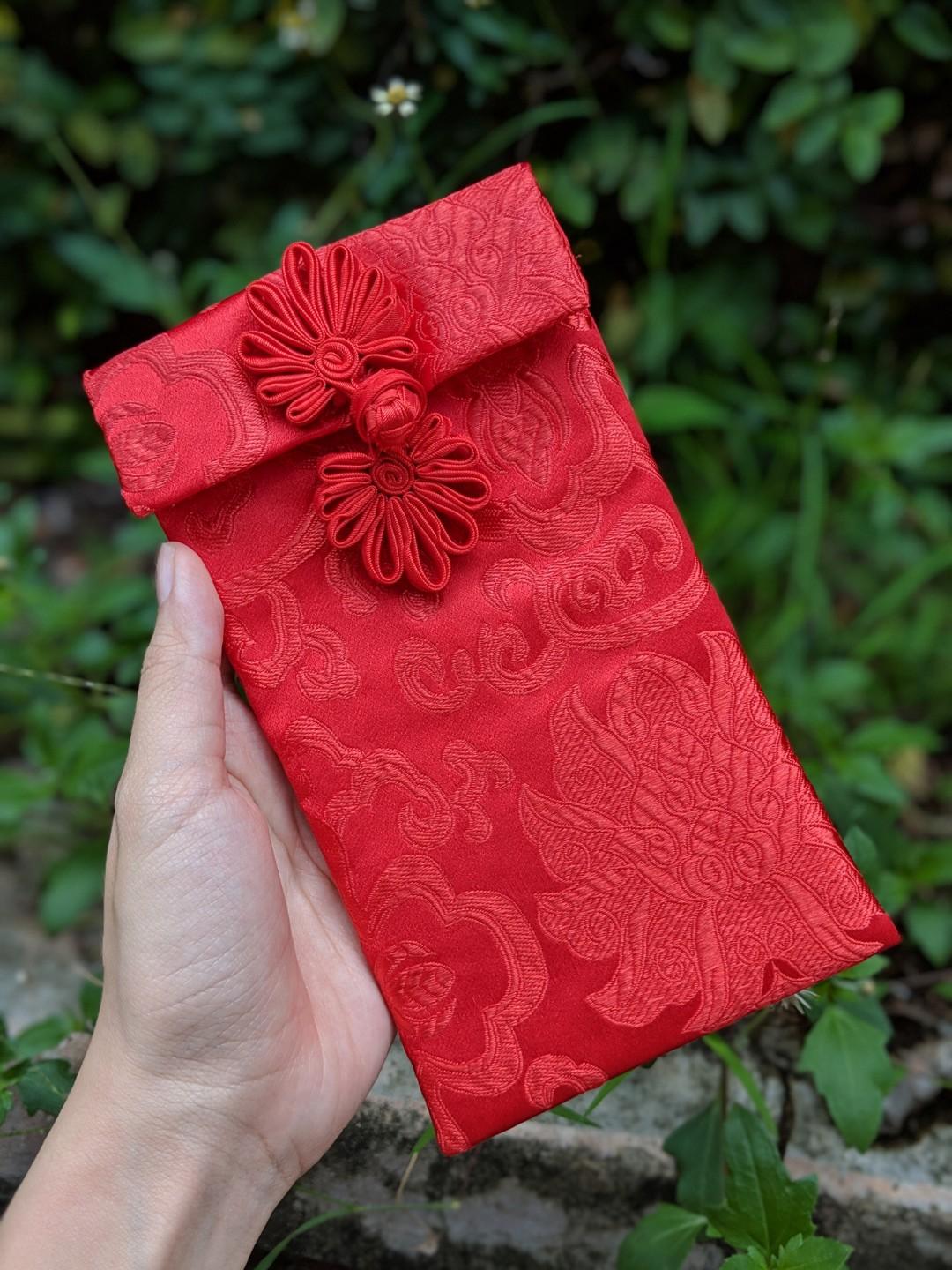 CNY Red Packet Organizer (cloth), Women's Fashion, Bags & Wallets ...