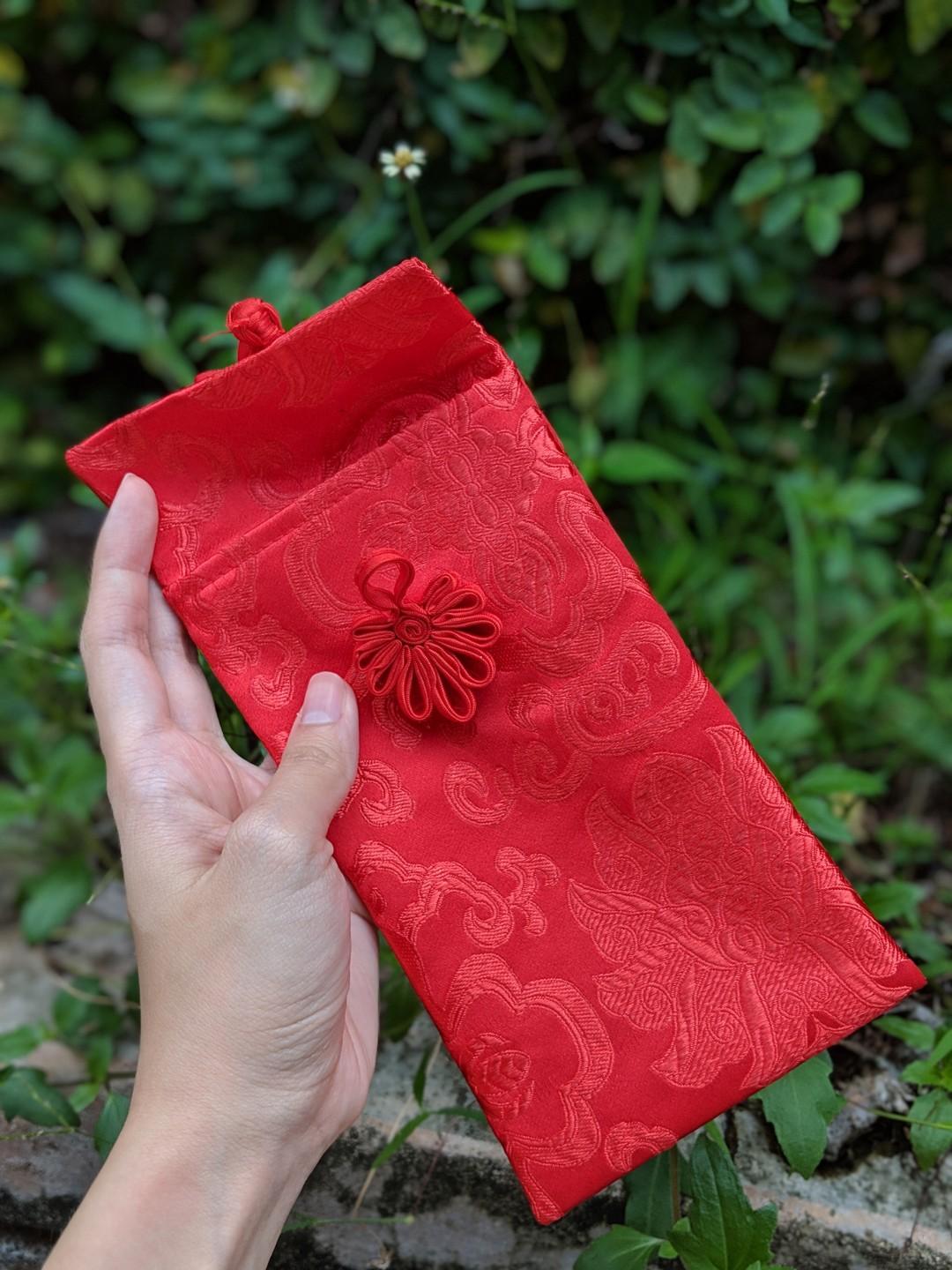 CNY Red Packet Organizer (cloth), Women's Fashion, Bags & Wallets ...
