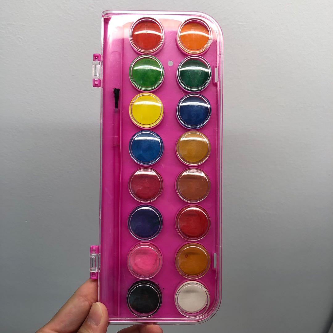 Daiso watercolour palette, Hobbies & Toys, Stationery & Craft, Craft ...