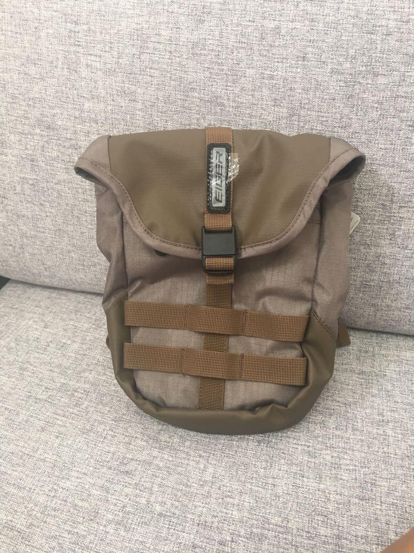 Eiger Riding Waterproof Leg Bag, Men's Fashion, Bags, Belt bags ...