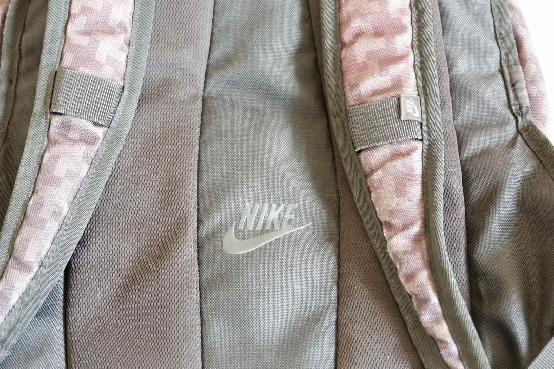 Nike Laptop bag, Men's Fashion, Bags, Backpacks on Carousell