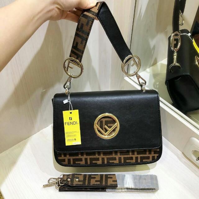 Tas Fendi Amari, Olshop Fashion, Olshop Wanita di Carousell