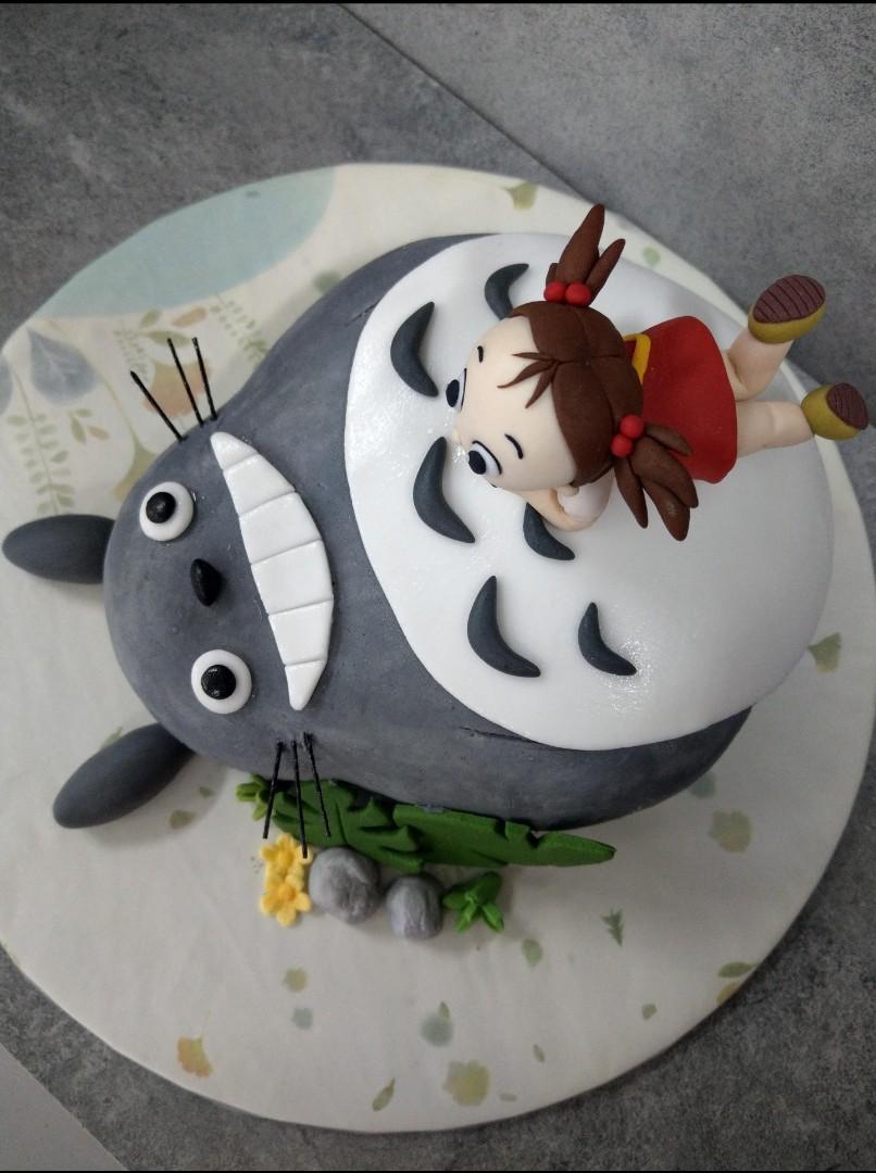 Totoro Cake, Food & Drinks, Homemade Bakes on Carousell