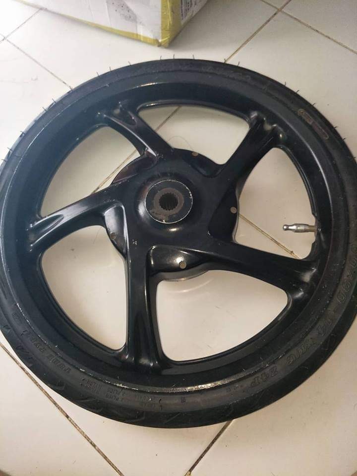 Mio i 125 mags wheels original, Motorbikes on Carousell