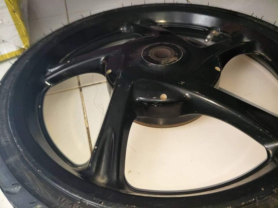 Mio i 125 mags wheels original, Motorbikes on Carousell