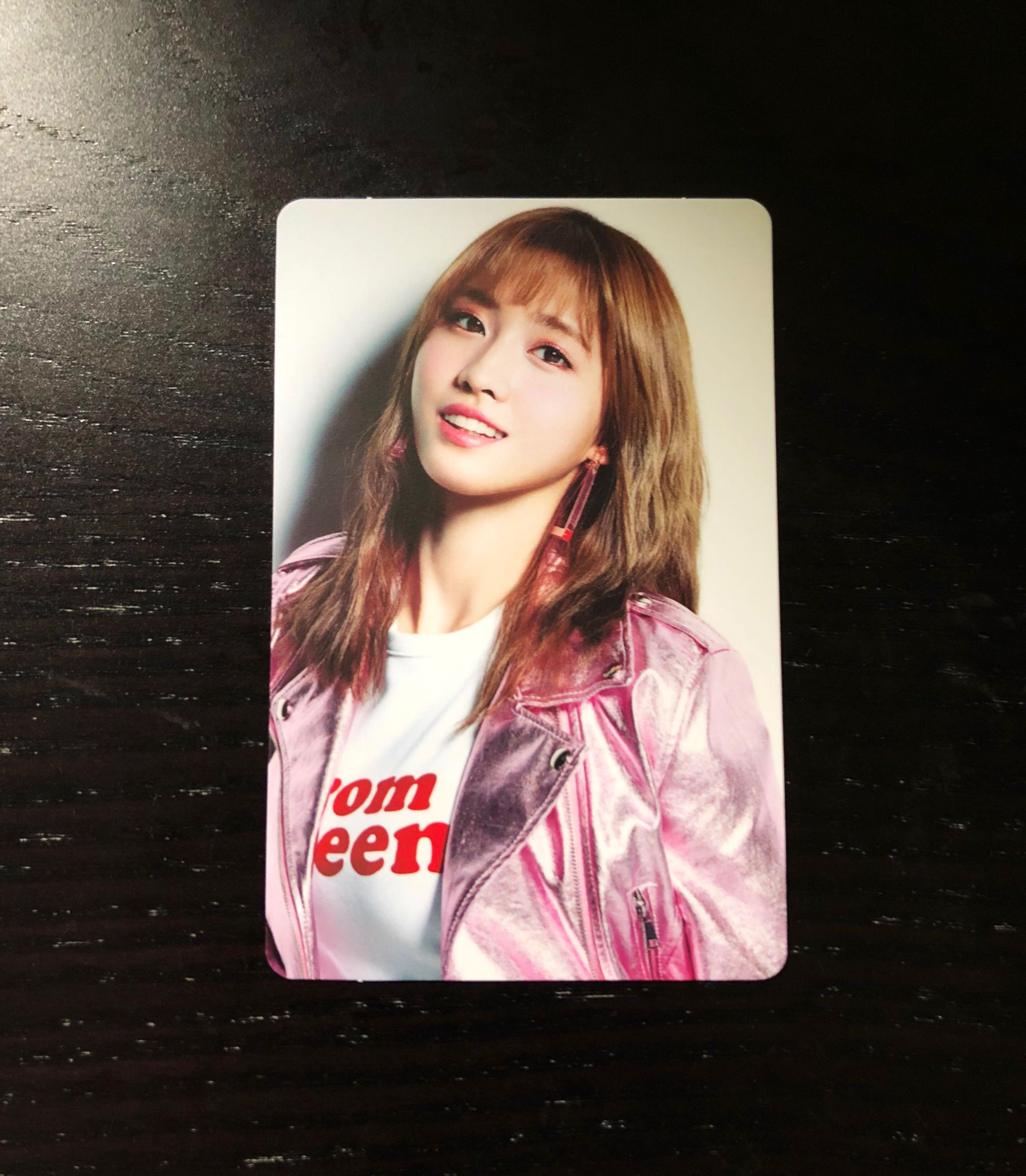 Twice Momo Japan Debut Official Photocard, Hobbies & Toys, Memorabilia ...
