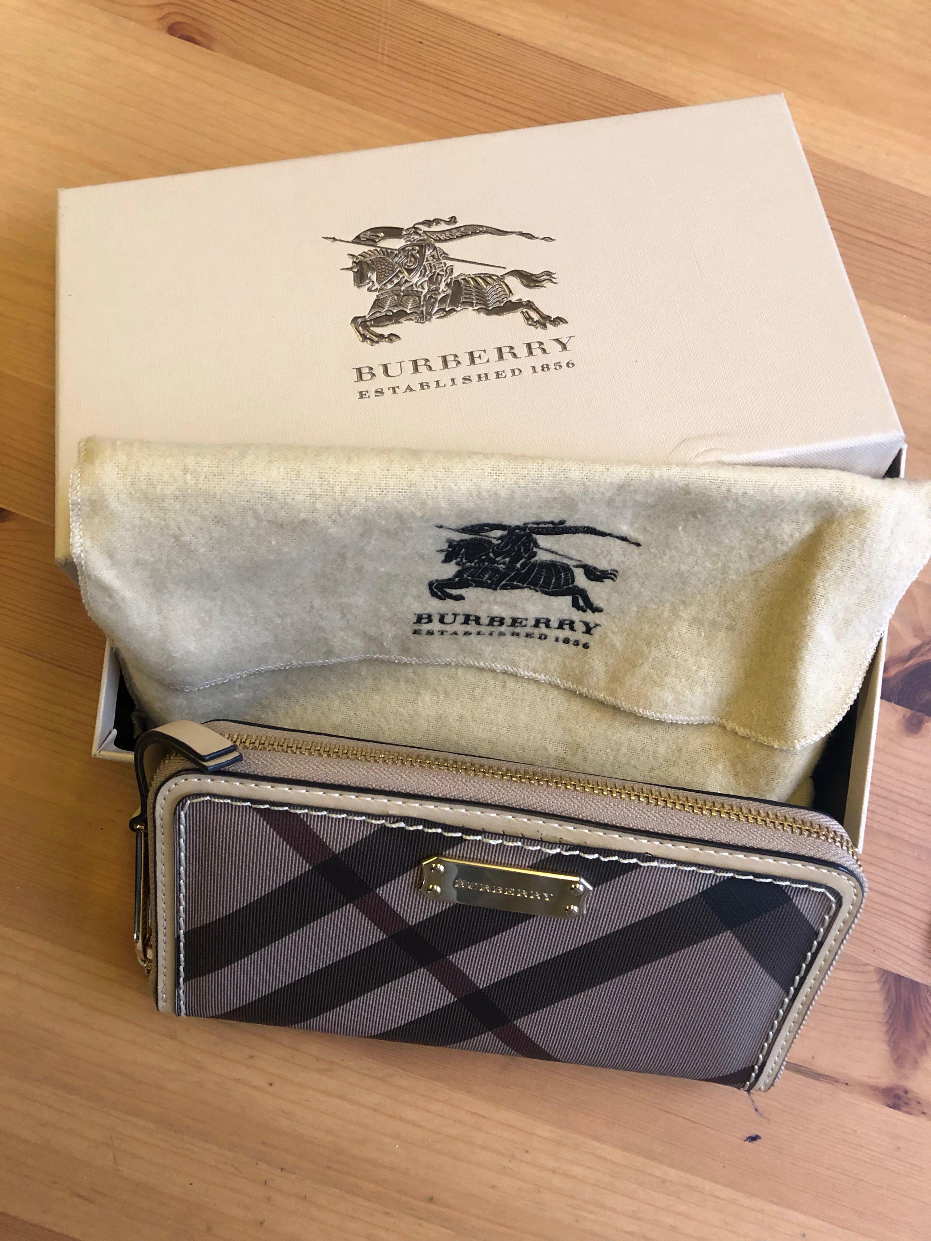 Vintage original Burberry wallet, Women's Fashion, Bags & Wallets ...