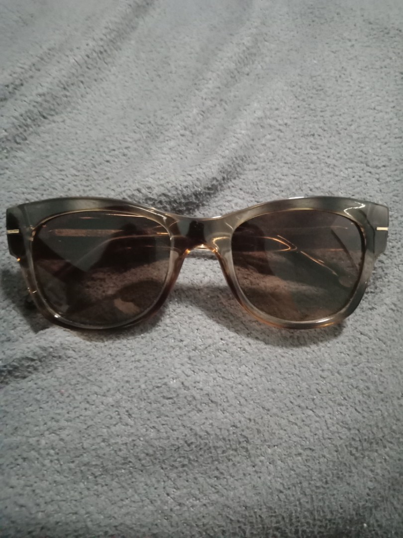fossil shades, Women's Fashion, Watches & Accessories, Sunglasses ...