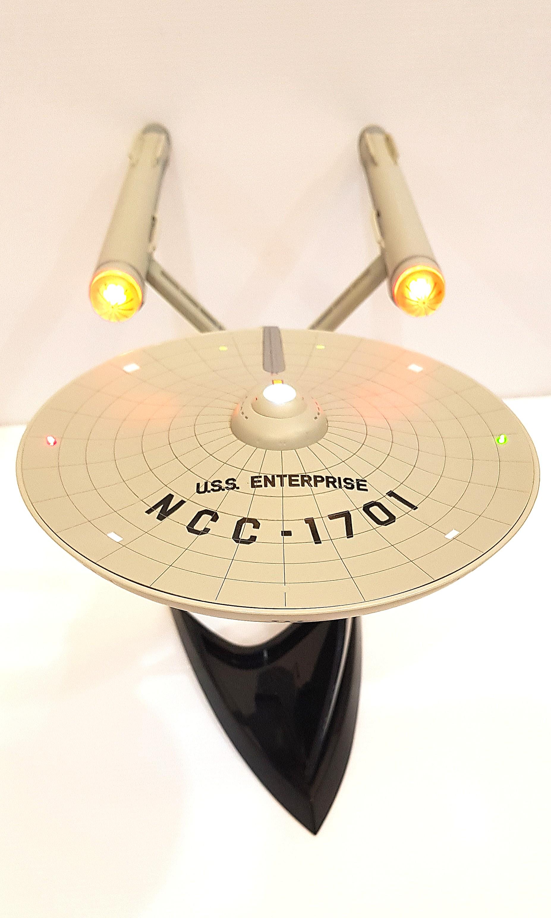 Diamond Select Toys Stars Trek USS Enterprise NCC-1701 (HD version ...