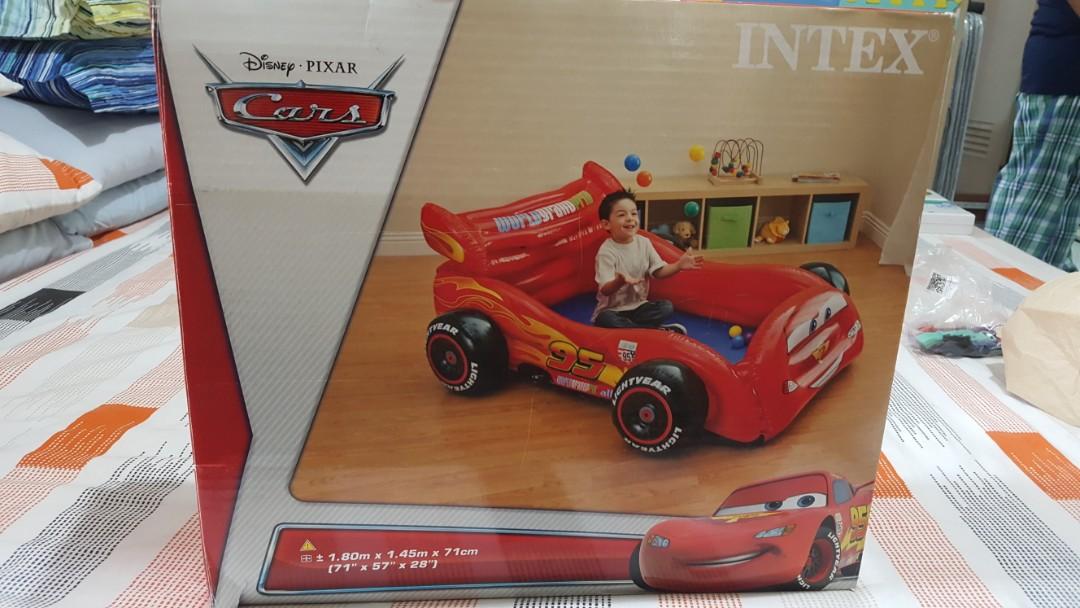 Inflatable Disney L. Mcqueen Bed/Ball Pit, Hobbies & Toys, Toys & Games ...