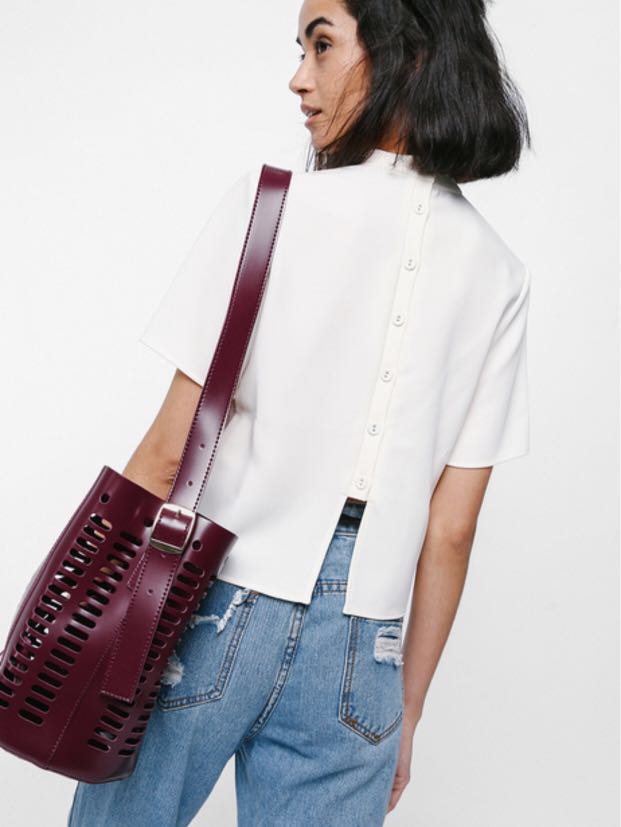 Love Bonito Boxy back-button TOP, Women's Fashion, Tops, Sleeveless on ...