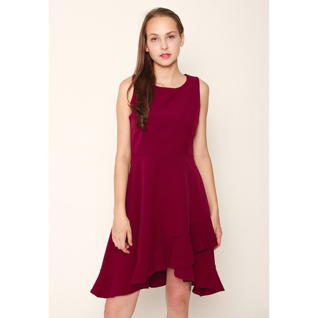 Maroon Ruffles Dress, Women's Fashion, Dresses & Sets, Dresses on Carousell