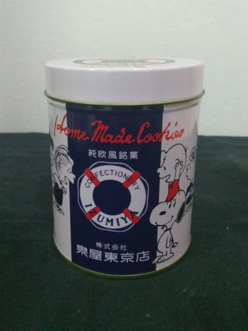 Snoopy peanuts tin, Hobbies & Toys, Collectibles & Memorabilia, Vintage ...