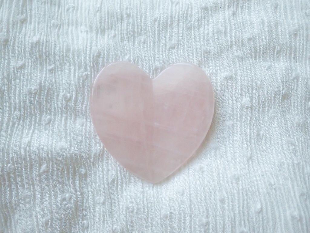 Rose Quartz Heart Shape Guasha Gua Sha sculptor, Beauty & Personal Care ...