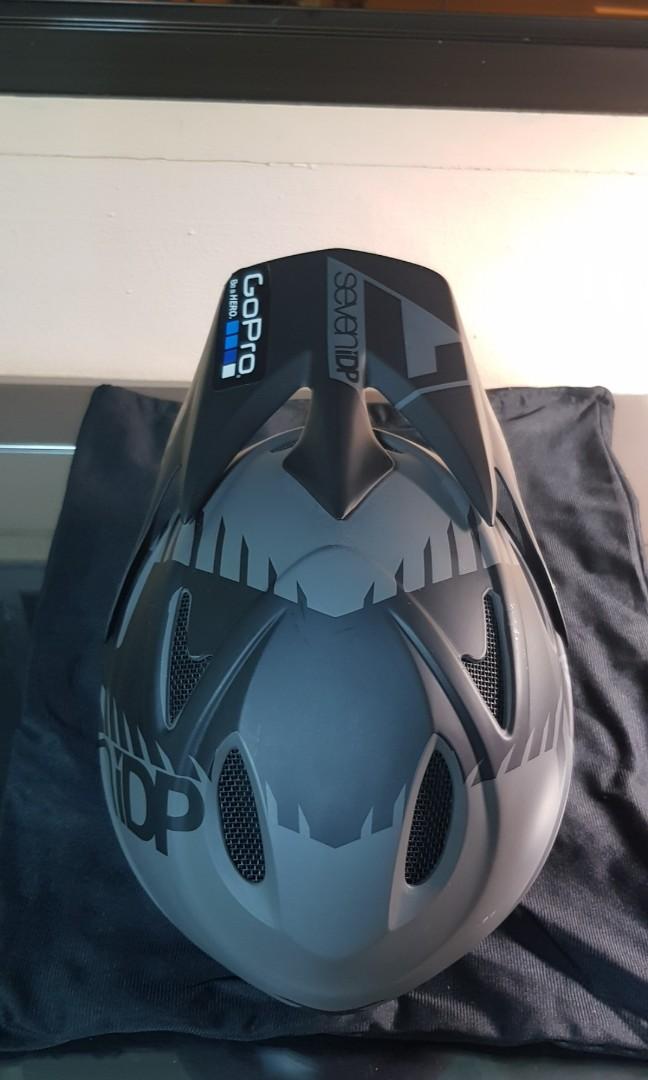 SEVEN IDP Helmet, Sports Equipment, Bicycles & Parts, Parts ...