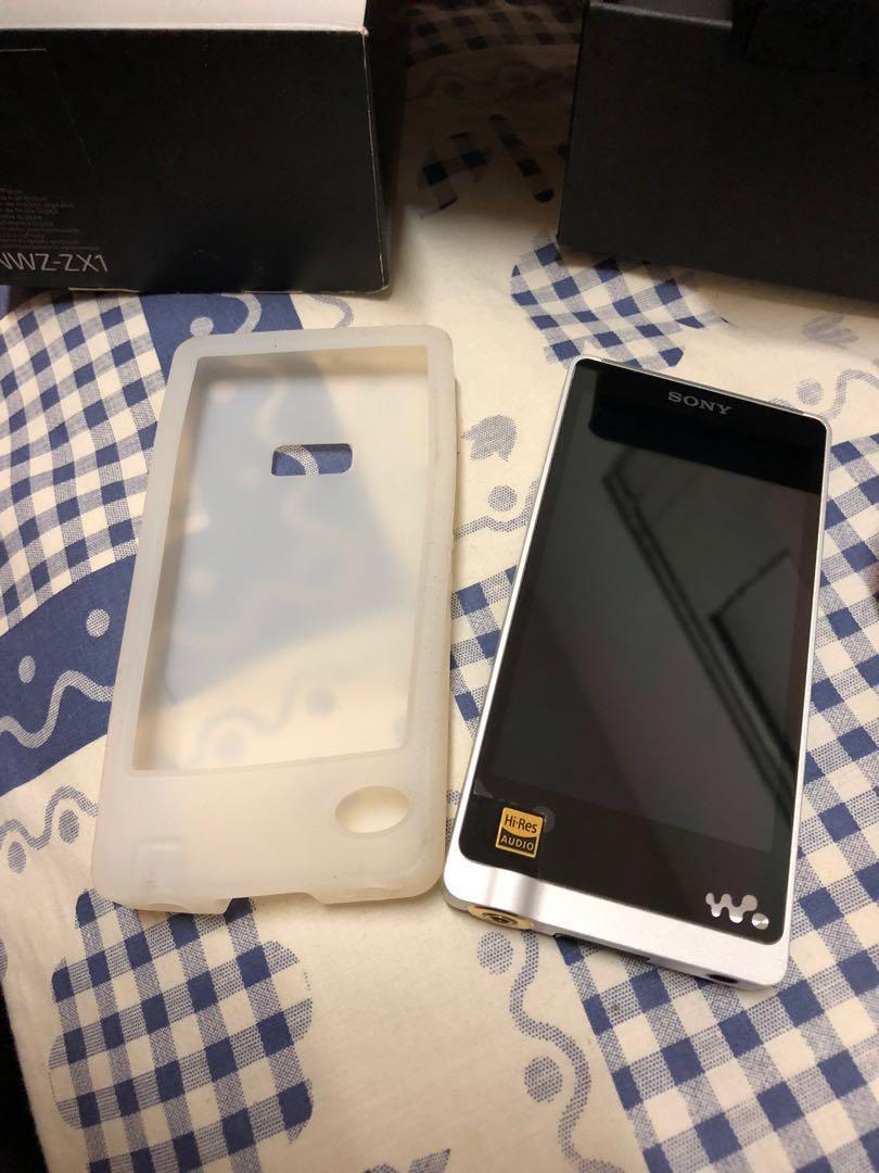 Sony Walkman NWZ-ZX1 player Hi-Res Audio, 音響器材, 可攜式音響設備 - Carousell