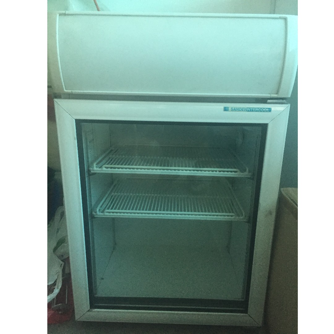 Tabletop Chiller / Small Fridge / Counterop Chiller, TV & Home ...