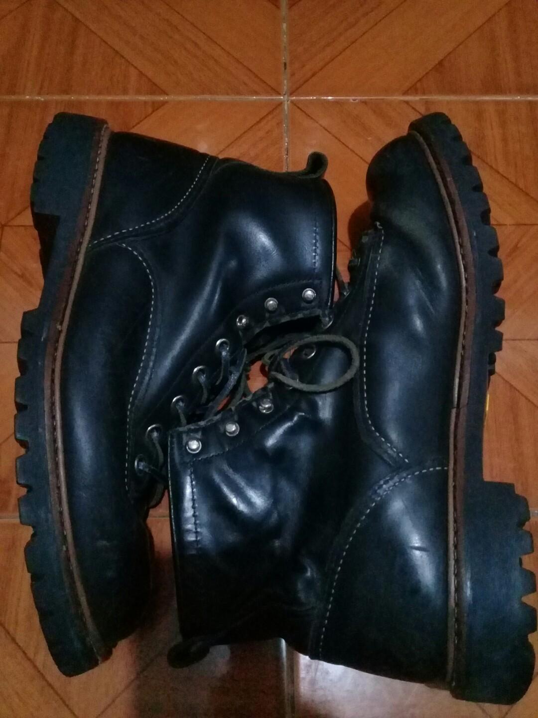 AUTHENTIC RED WING LINEMAN 2934, Men's Fashion, Footwear, Boots on ...