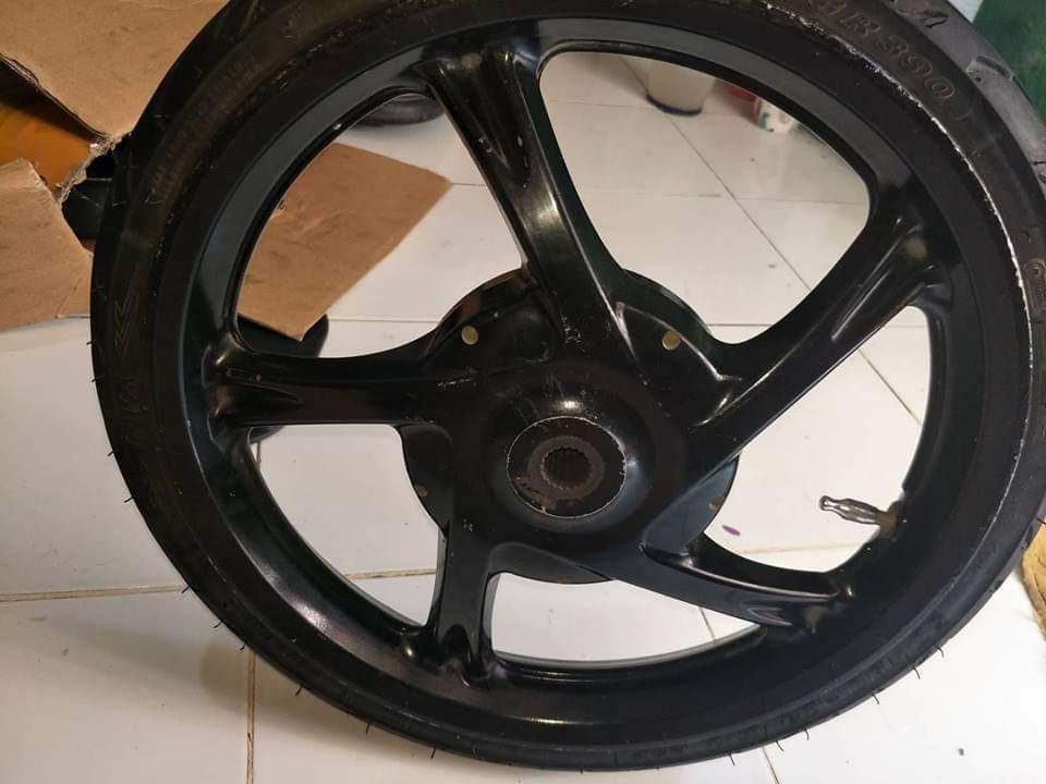 Mio i 125 mags wheels original, Motorbikes on Carousell