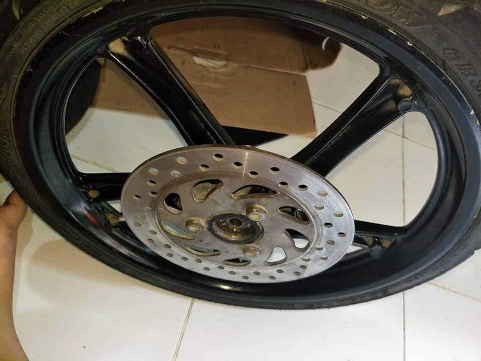 Mio i 125 mags wheels original, Motorbikes on Carousell