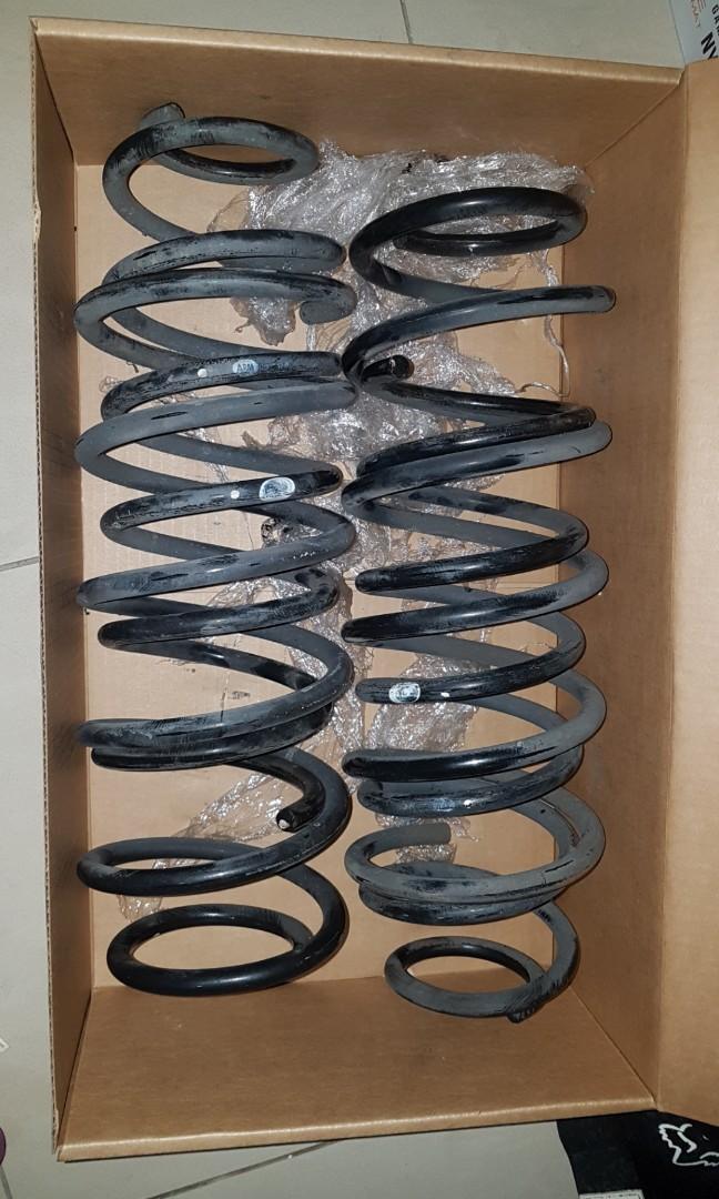 Proton Saga Flx Coil Spring 1.3 One Set, Auto Accessories on Carousell