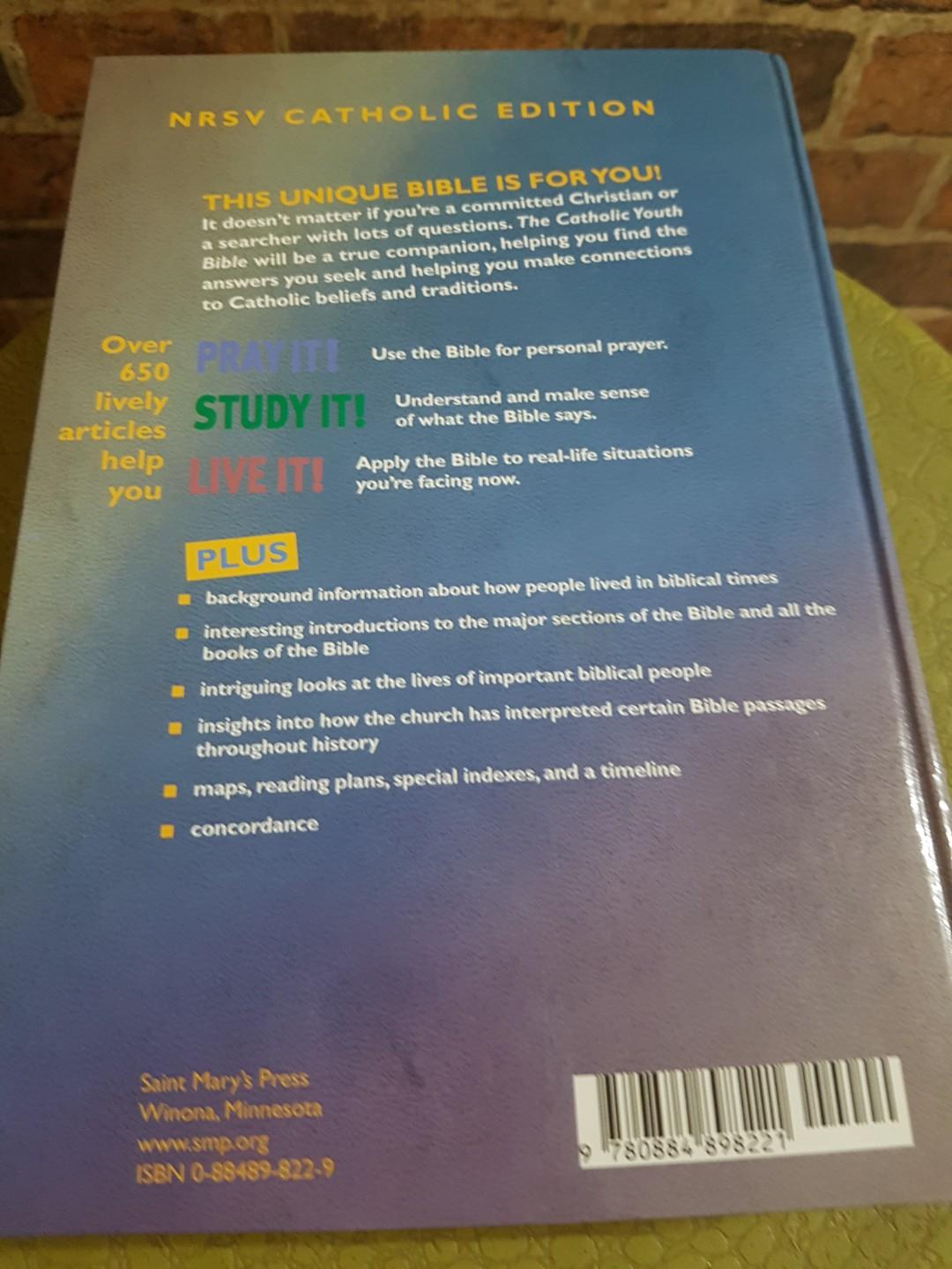 The Catholic Youth Bible, Hobbies & Toys, Books & Magazines, Fiction ...