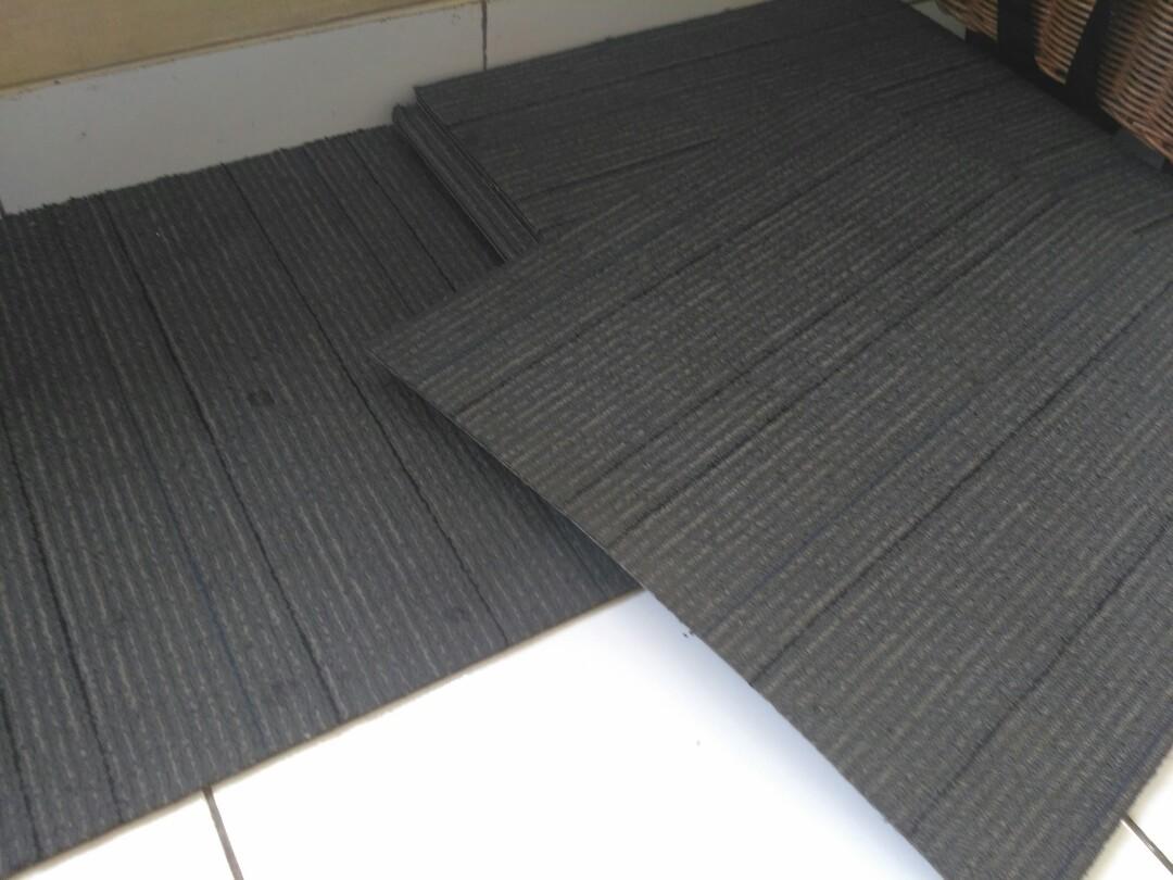 Tile Karpet Lantai, Perabotan Rumah di Carousell