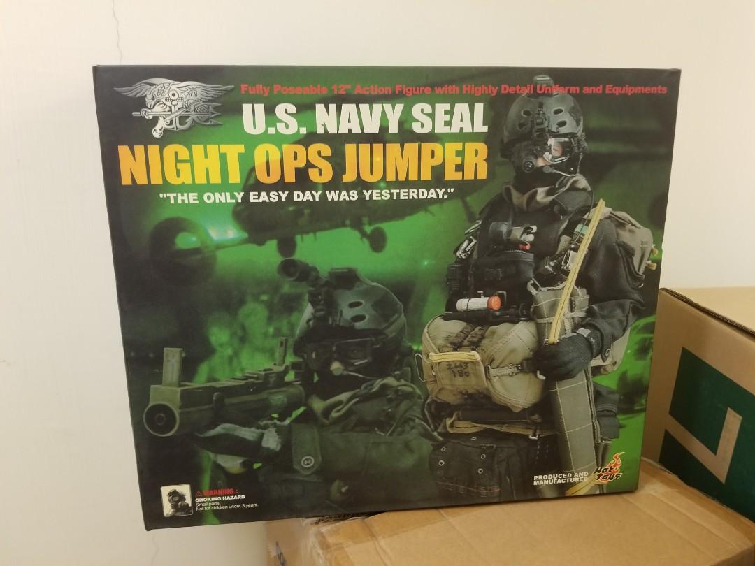 絕版 Hot toys U.S NAVY SEAL NIGHT OPS JUMPER, 興趣及遊戲, 玩具 & 遊戲類 - Carousell