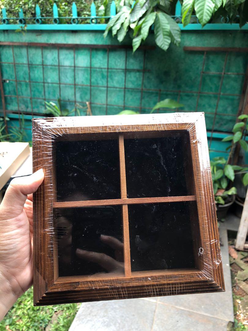 Frame kayu unik, Perabotan Rumah di Carousell